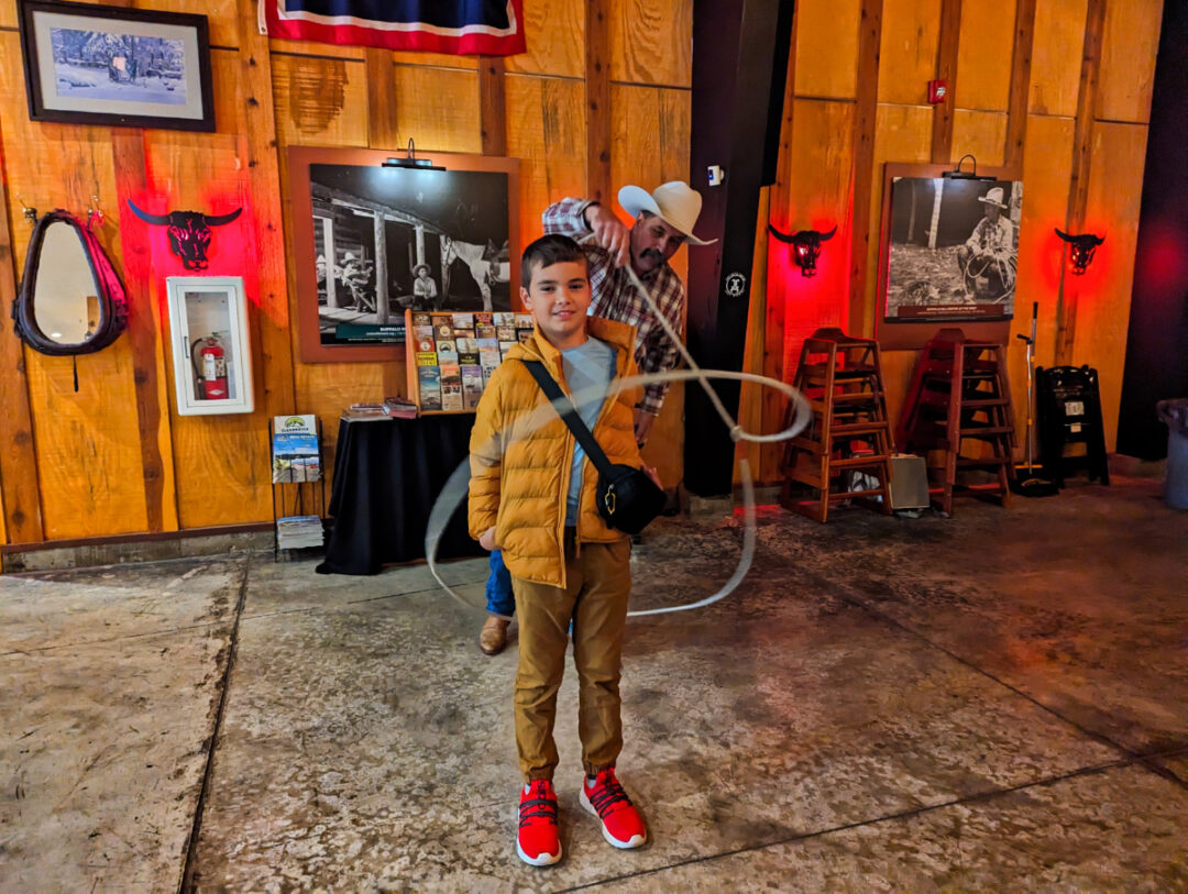 Western Wyoming Road Trip - Awesome Fossils, Cowboys and Epic Scenery