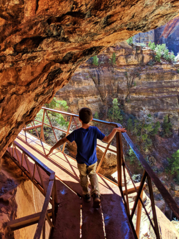 Epic Utah National Parks Road Trip: all 5 Utah NPs and Bonus Stops